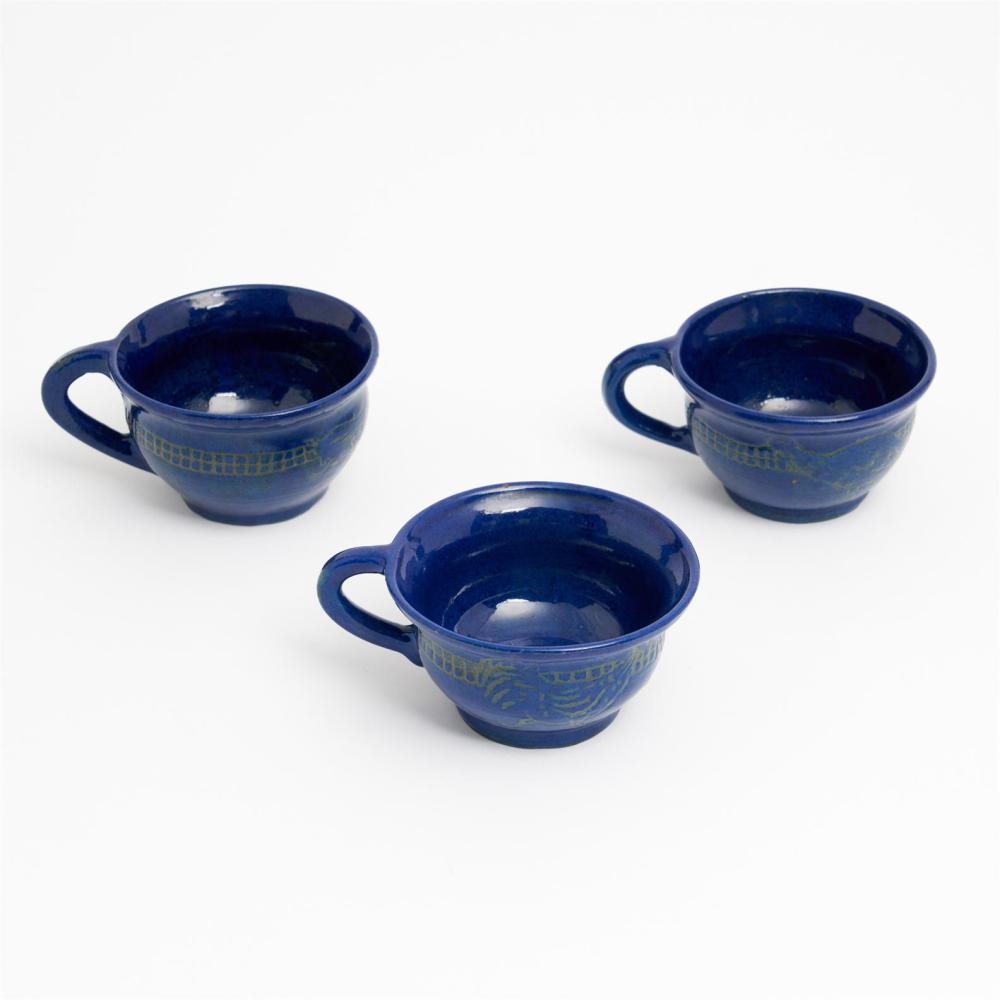 Gladys Reynell | A GROUP OF THREE GLADYS REYNELL SCRIFFITO CUPS ...