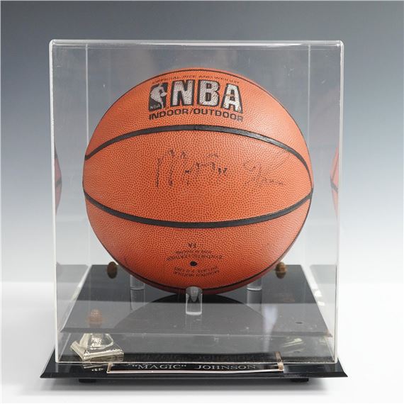 Johnson | Magic Johnson Autographed NBA Basketball with Display Case ...