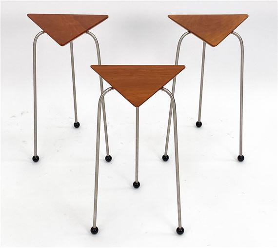 David Kiernan | DAVID KIERNAN TRIANGULAR NESTING TABLES (Circa 1990s ...
