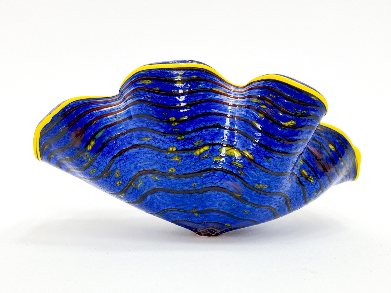Dale Chihuly | DALE CHIHULY CLAM FORM HAND-BLOWN GLASS VASE (93 ...