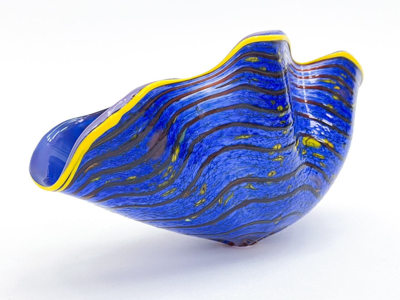 Dale Chihuly | DALE CHIHULY CLAM FORM HAND-BLOWN GLASS VASE (93 ...