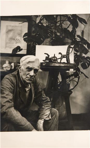 Michel Sima | Georges Braque avec ses œuvres (1957) | MutualArt