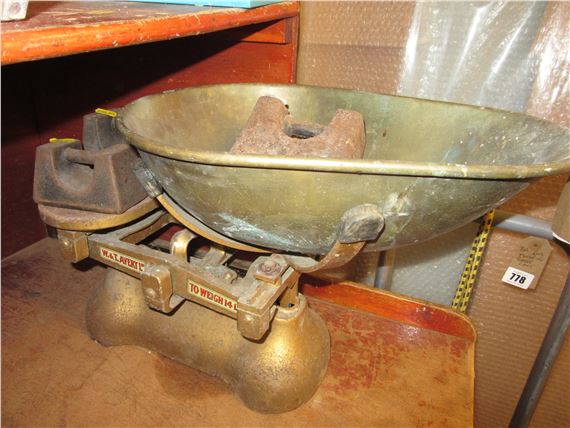 Avery | VINTAGE W & T AVERY SCALES AND WEIGHTS | MutualArt