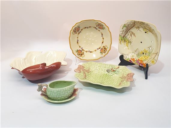 Carlton Ware | A GROUP OF ENGLISH CERAMIC BOWLS | MutualArt