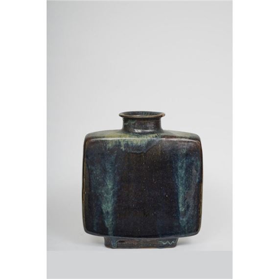 Pierre Culot | Important vase méplat en grès, émaux à base d’oxyde de ...