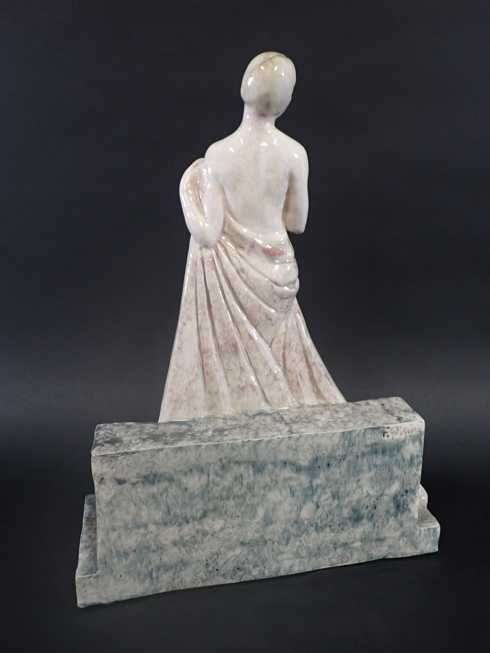 Fernand Guignier | Jeune femme nue au drapé à la sortie de bain | MutualArt