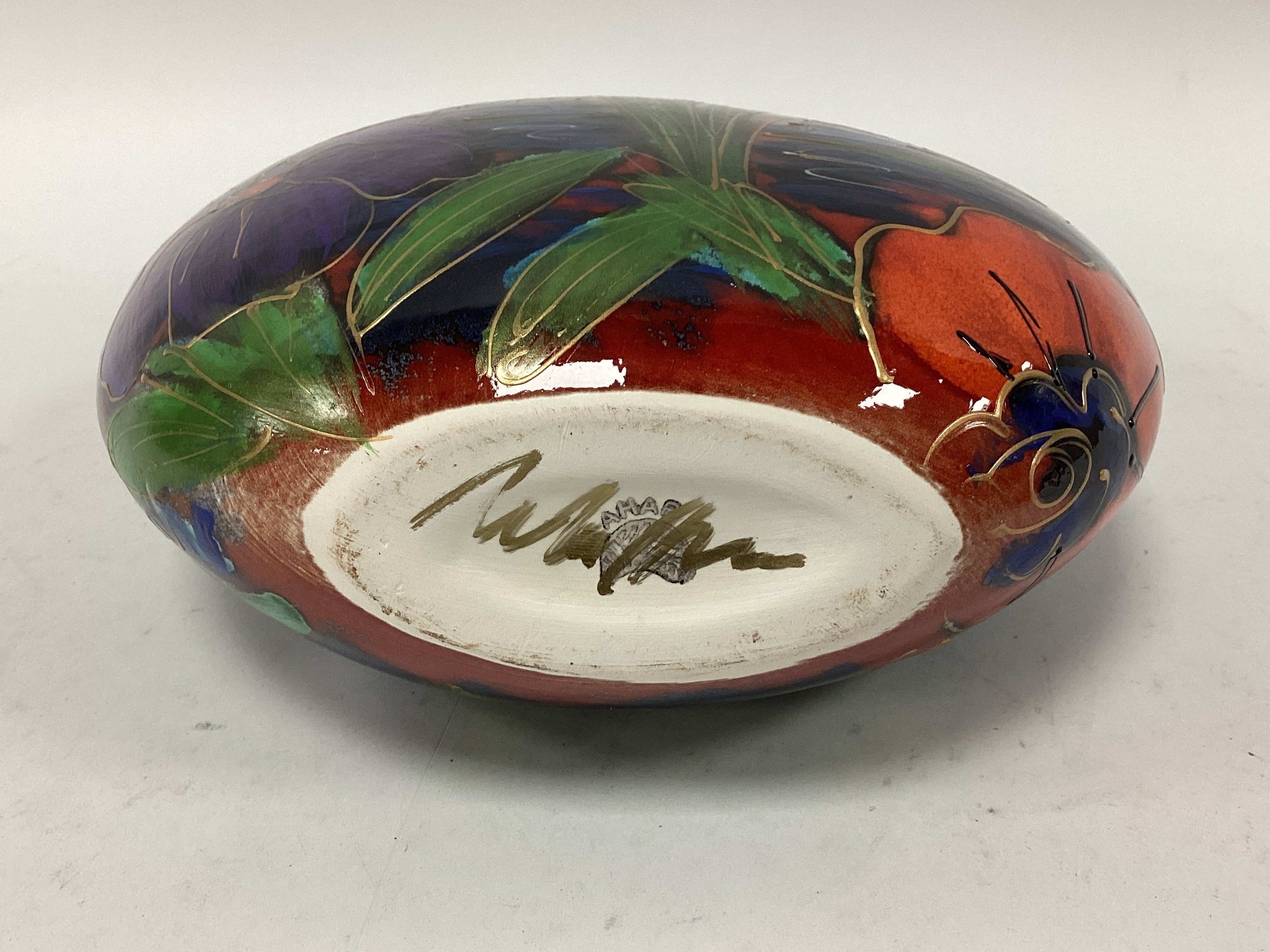 Anita Harris | Anita Harris Honey Bee Brook ear Drop Vase, gold signed ...