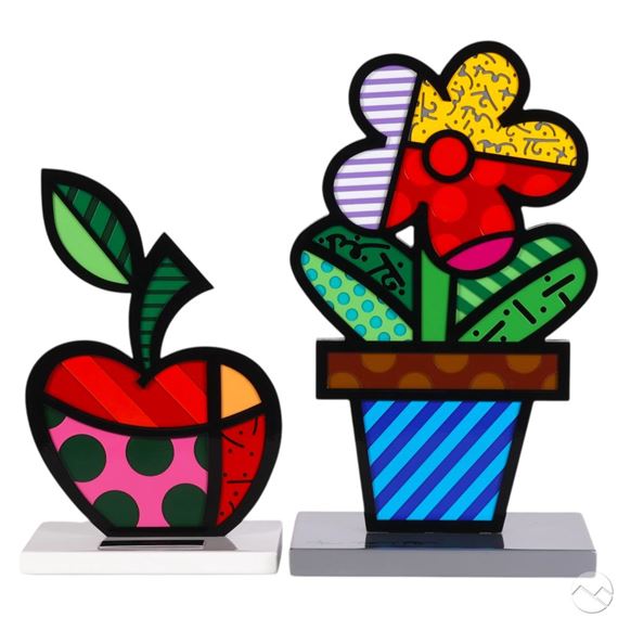 Romero Britto | Apple & Flower Sculpture | MutualArt