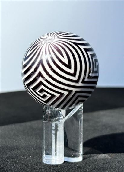 Mark Matthews | Wee Labyrinth Art Glass Marble (2016) | MutualArt