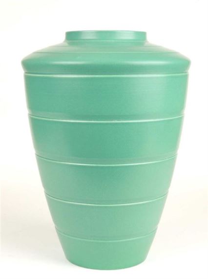 Keith Day Pearce Murray | MATT GREEN SHOULDERED VASE | MutualArt