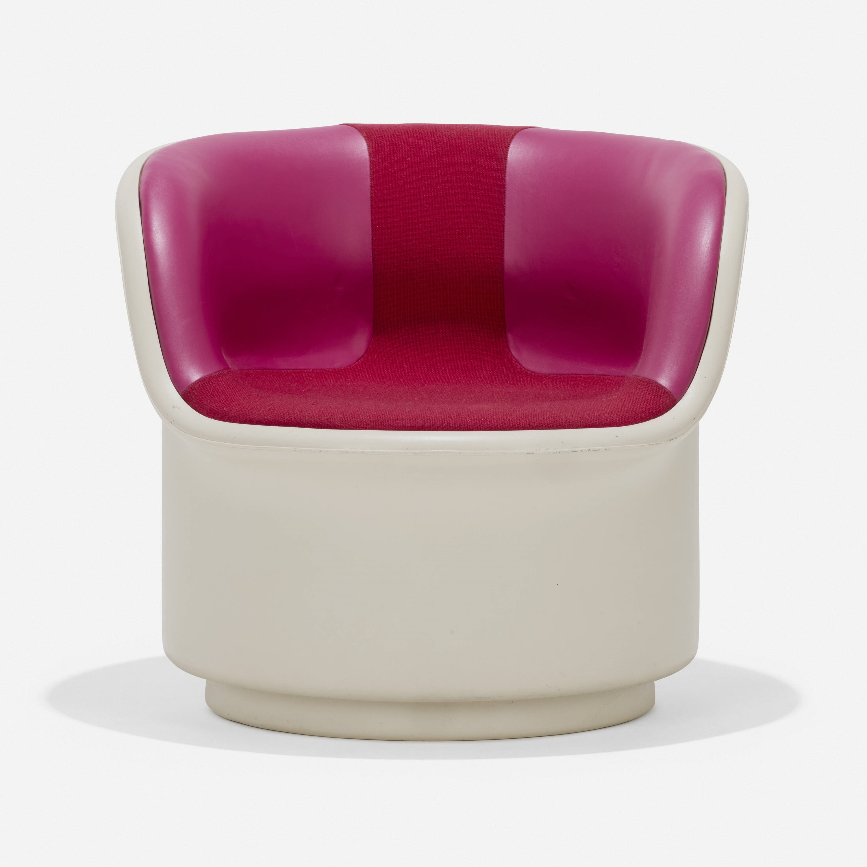 George Nelson | Rare Prototype Airport seating (1967) | MutualArt