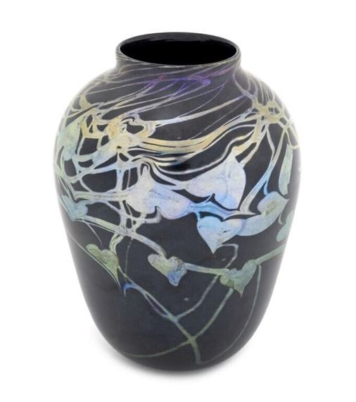 Louis Comfort Tiffany | Vase | MutualArt