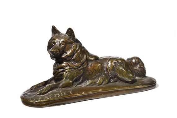 Emmanuel Frémiet | Reclining loulou dog (1860 - 1880) | MutualArt