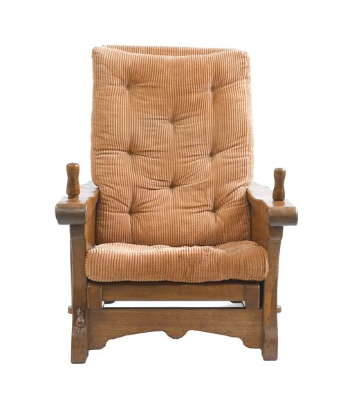 Robert Thompson | An English Oak Reading Chair (Circa 1930s) | MutualArt