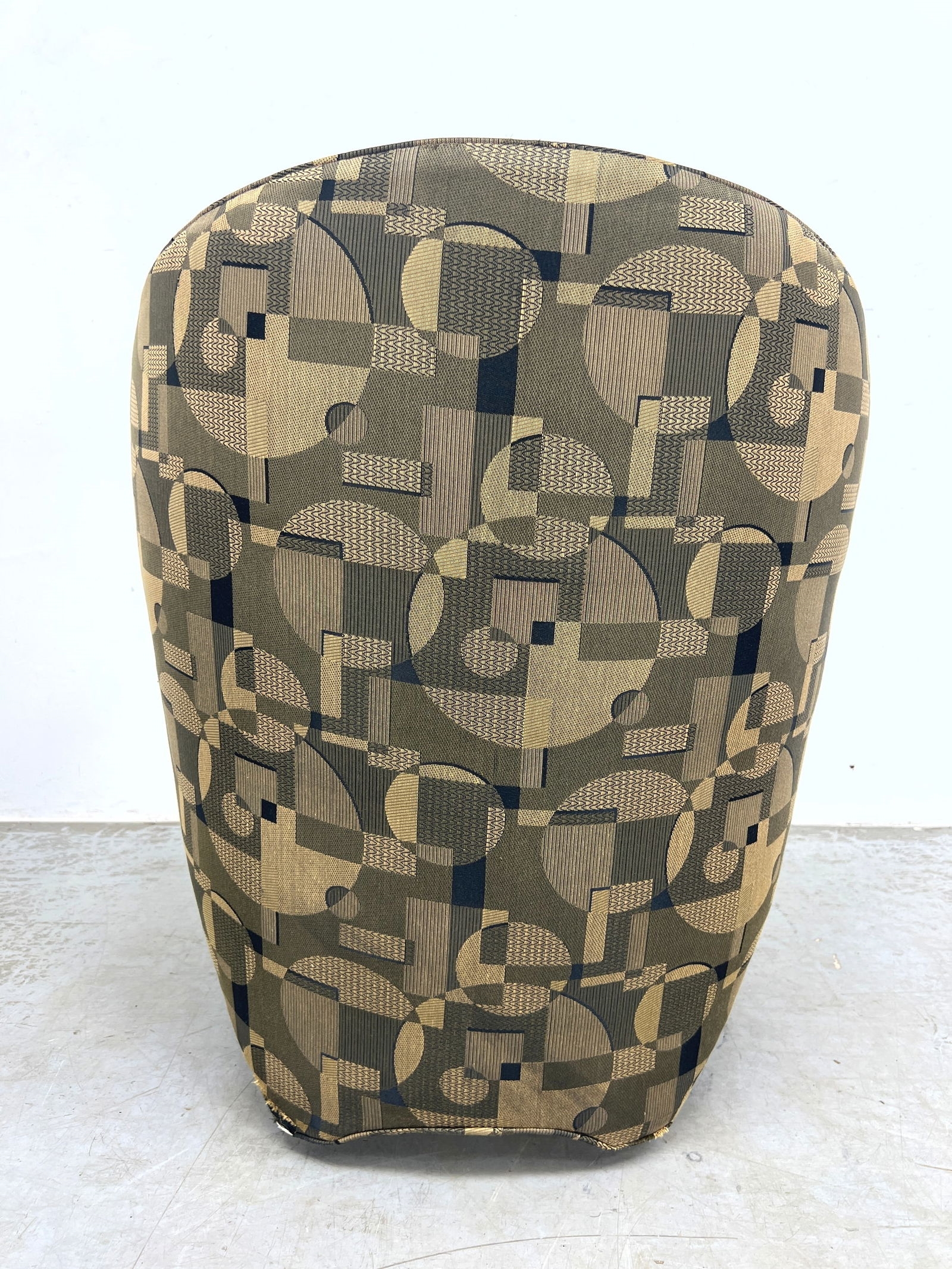 Vladimir Kagan | Pelican Chairs | MutualArt