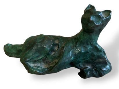 Henri Alby | Cat Lost-wax bronze sculpture with green patina | MutualArt