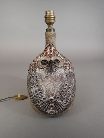 Raphael Giarrusso | Bottle-shaped stoneware lamp | MutualArt