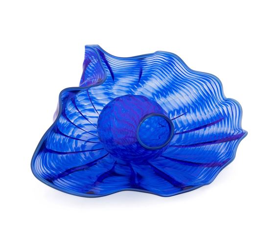 Dale Chihuly | PERSIAN SERIES WITH BLUE LIP WRAP (1983) | MutualArt
