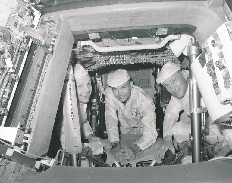 NASA | Rare view inside the Apollo capsule of the Apollo 11 crew (1969 ...