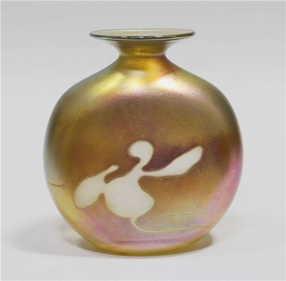 Robert Held | Robert Held Art Glass Vase | MutualArt