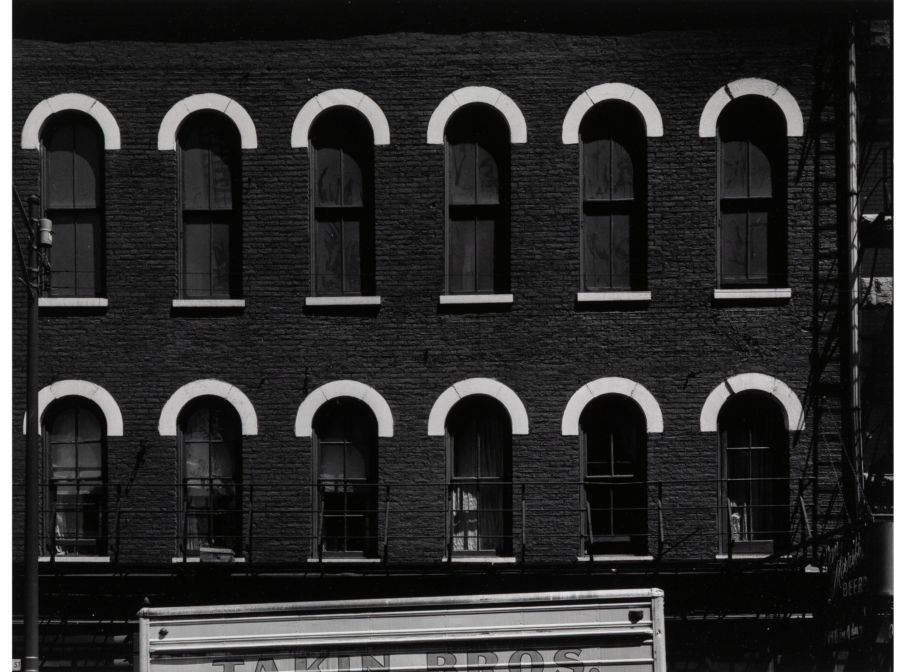 Aaron Siskind | Chicago Facade 7, 1960 | MutualArt