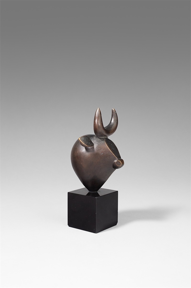 Baltasar Lobo | Tête de taureau (Cabeza de toro (1967 - 1968) | MutualArt