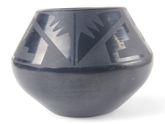 María Martínez | Early Maria Martinez San Ildefonso Blackware Pot ...