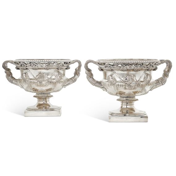 William Comyns | A pair of monumental Warwick vases (1992) | MutualArt
