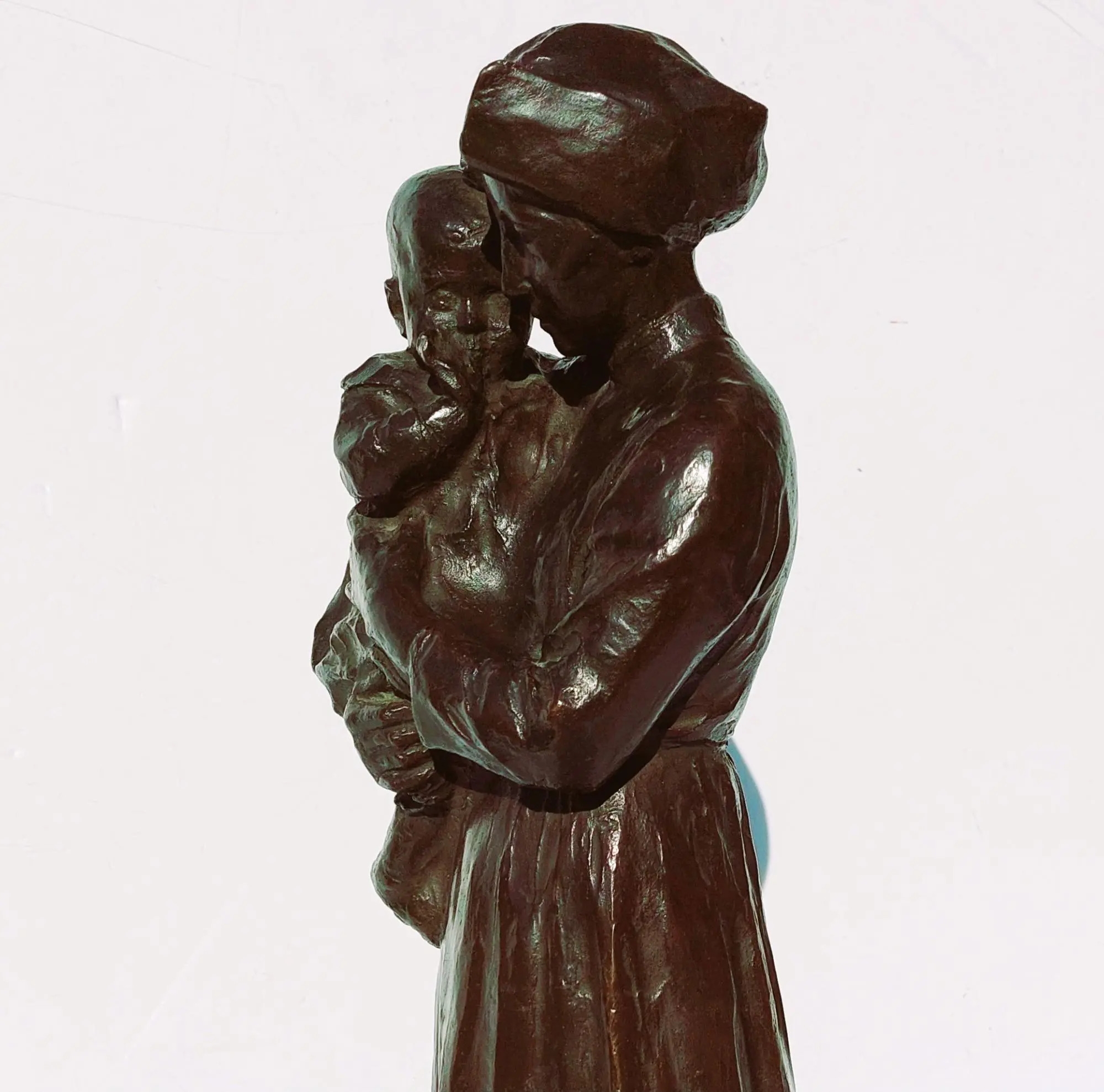 Eduard Jacobs | Larense vrouw met kind | MutualArt