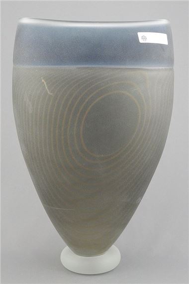 Gary Bolt | Art Glass Vase | MutualArt
