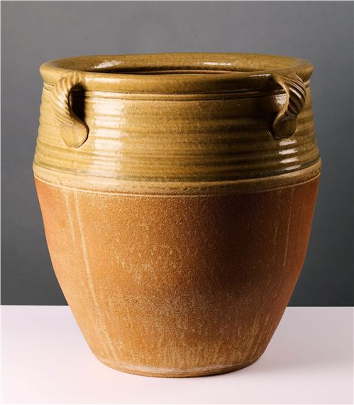 Digby Hoets | Ash over dry ash glaze pot | MutualArt