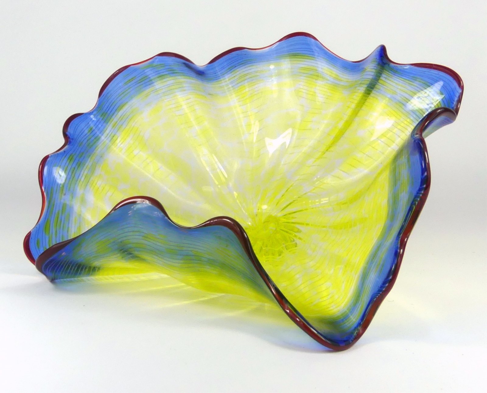 Chihuly Dale | Art glass sea form after Dale Chihuly | Compare similar ...