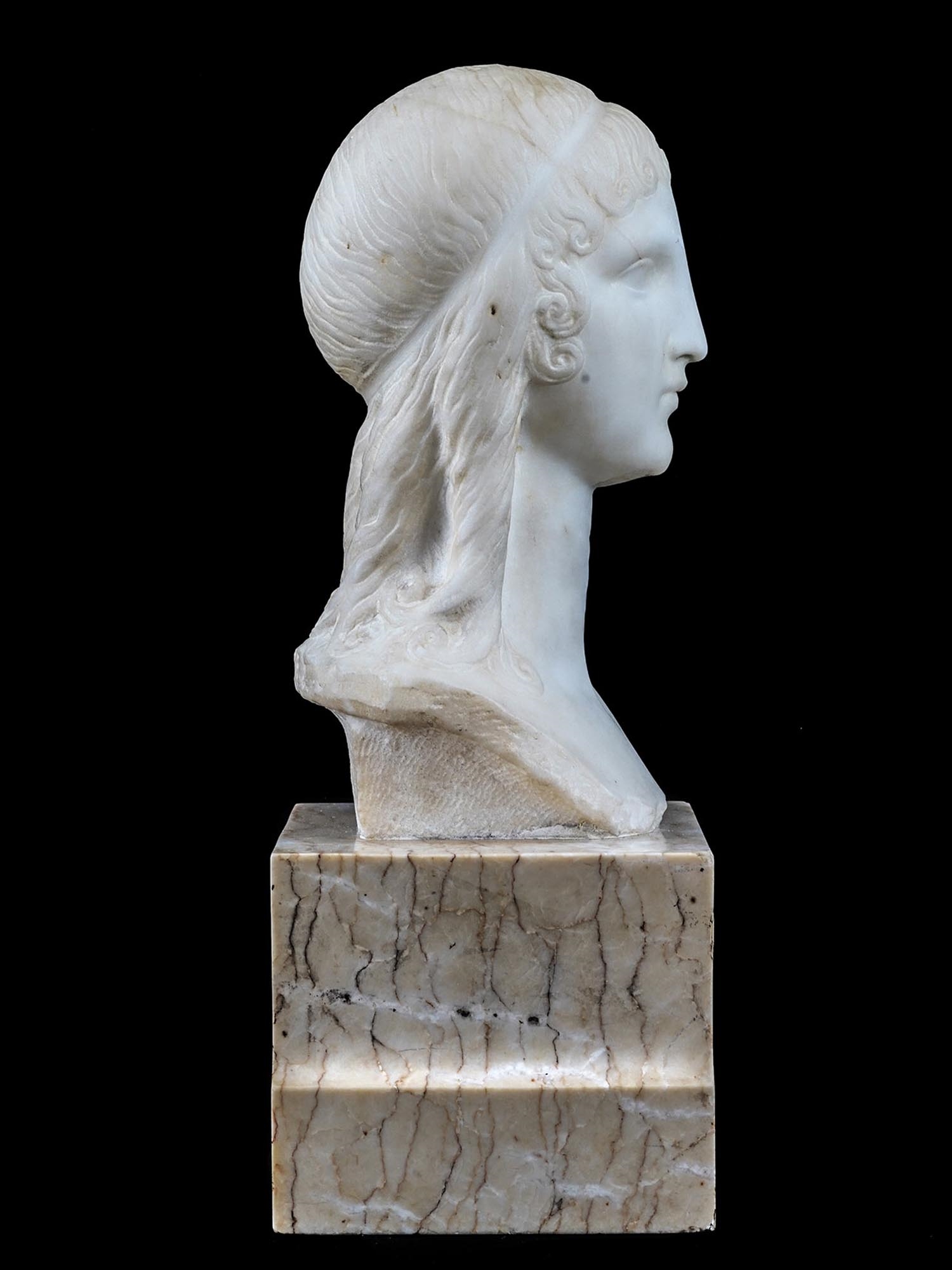 Elie Nadelman | A MARBLE FEMALE BUST (1910s - 1920s) | MutualArt