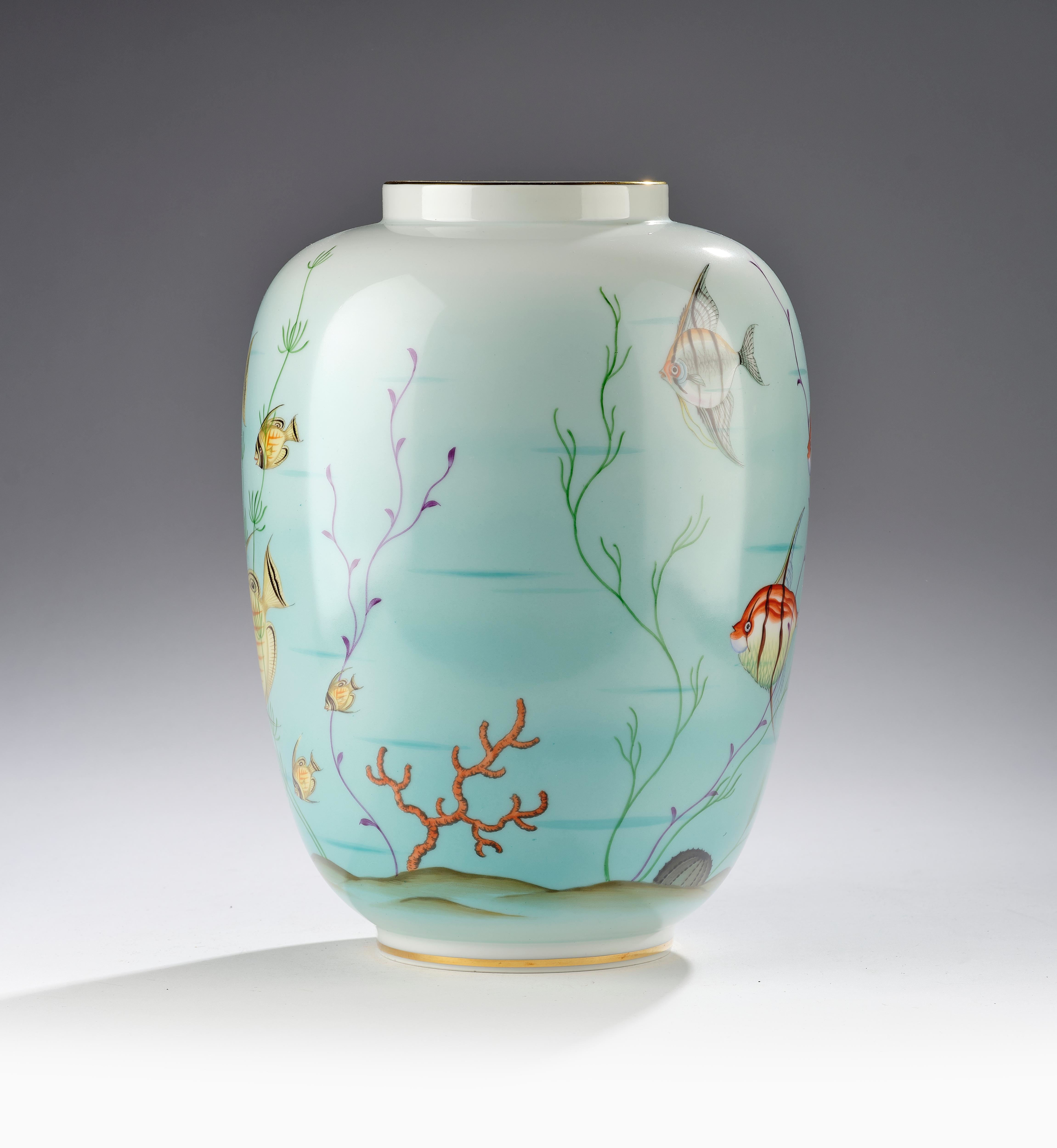 Edwin Breideneichen | A vase with fish design (finned fish, veiled fish ...