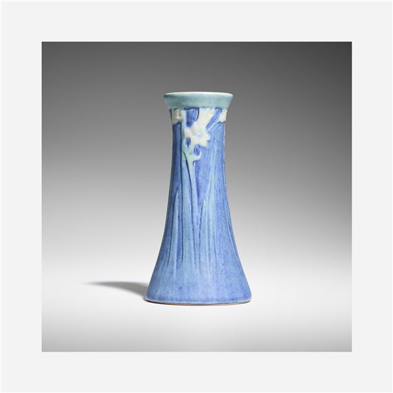 Anna Frances Simpson | Vase with daffodils (1925) | MutualArt