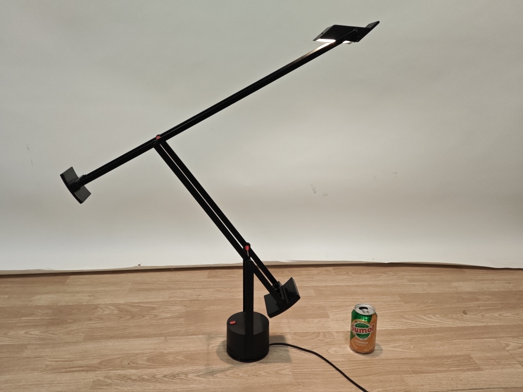 Richard Sapper | Tizio Lamp - Candeeiro Tizio (1972) | MutualArt