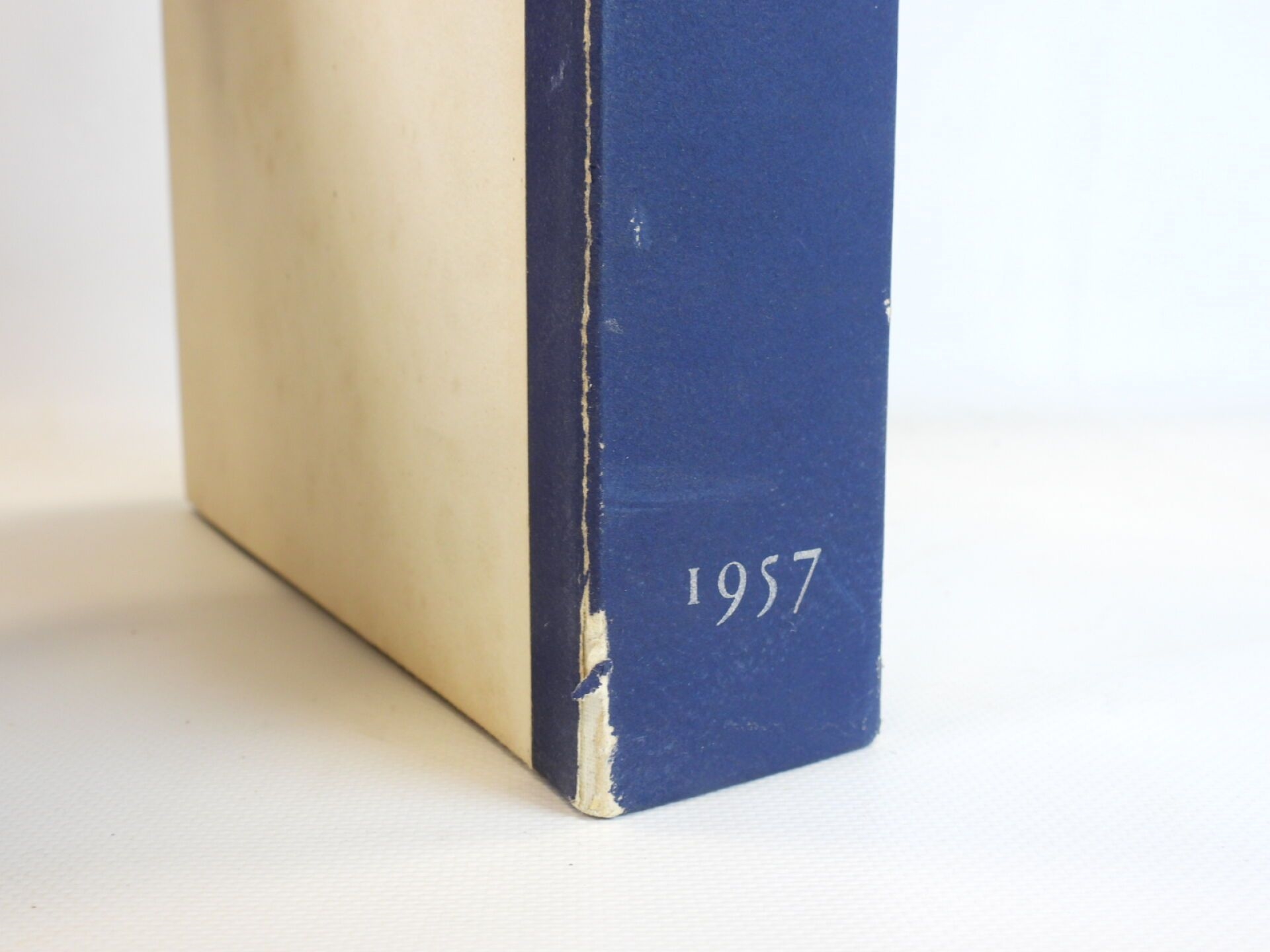 Antoine de Saint-Exupéry | Vol de nuit (1957) | MutualArt