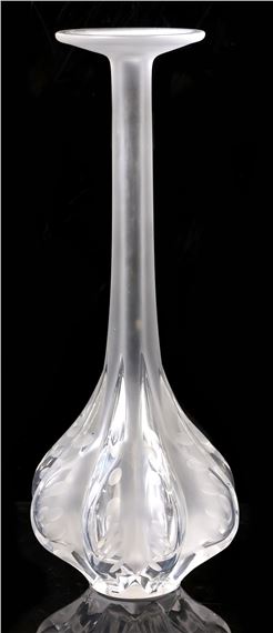 Marie-Claude Lalique | CLAUDE ART CRYSTAL VASE | MutualArt