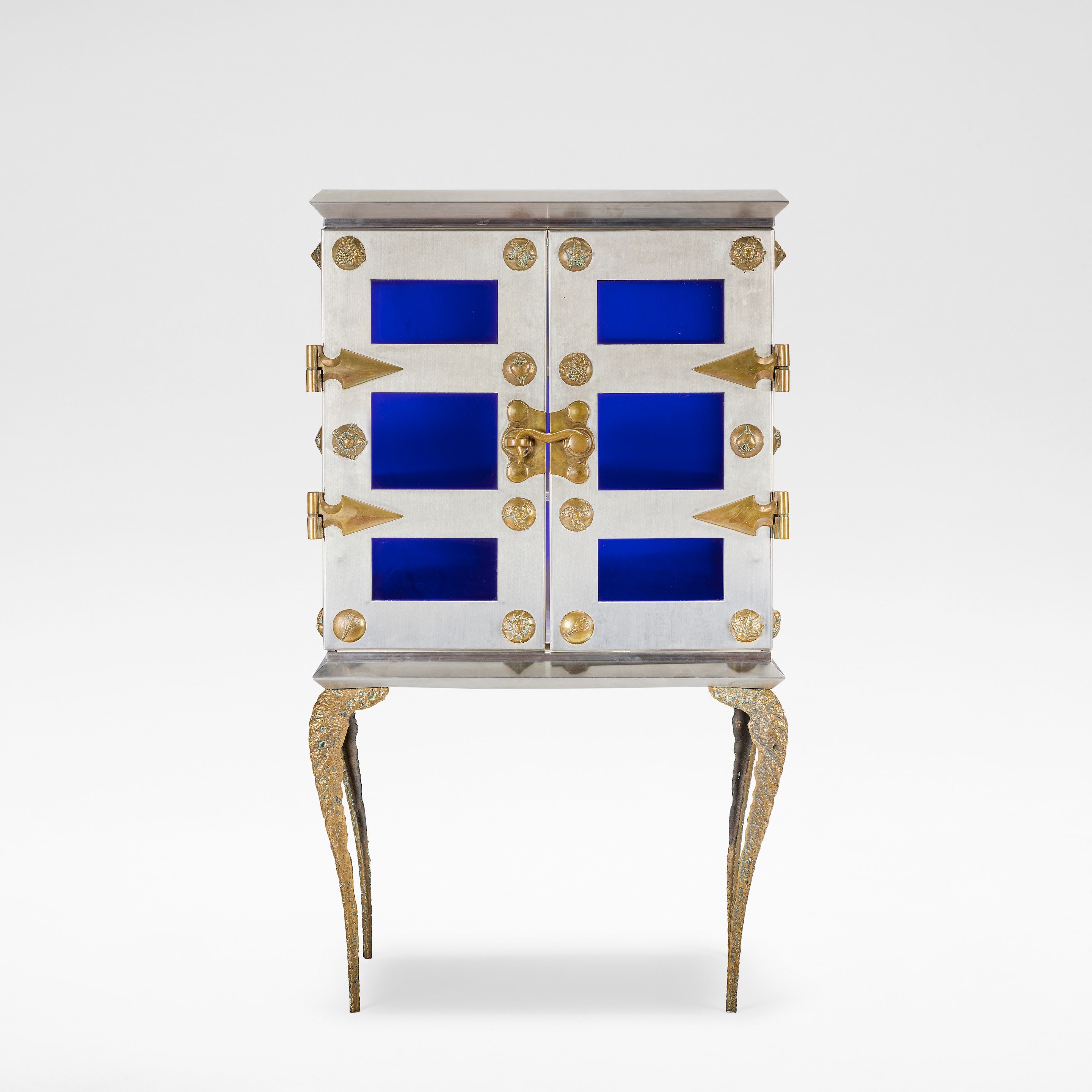 Mark Brazier Jones | Mount' cabinet, 1994 (1994) | MutualArt