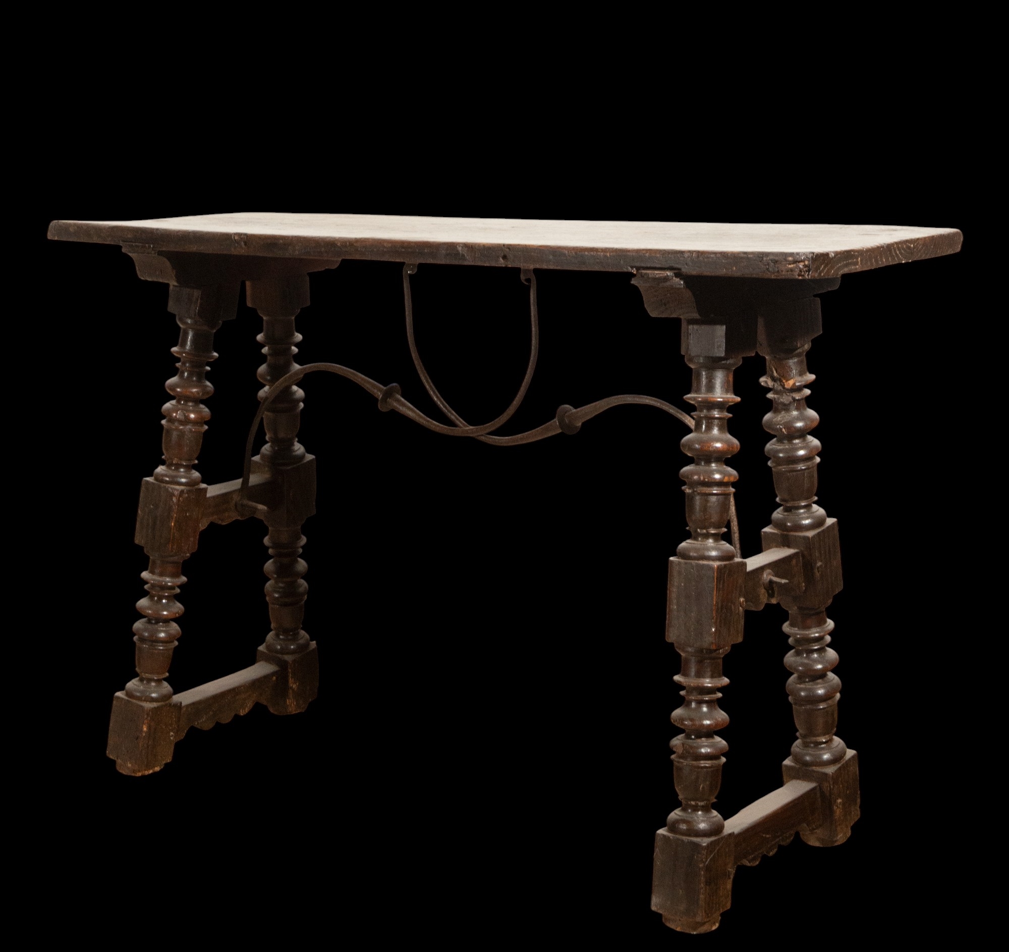 Spanish School, 17th Century | Mesa barreñera española con pata de ...