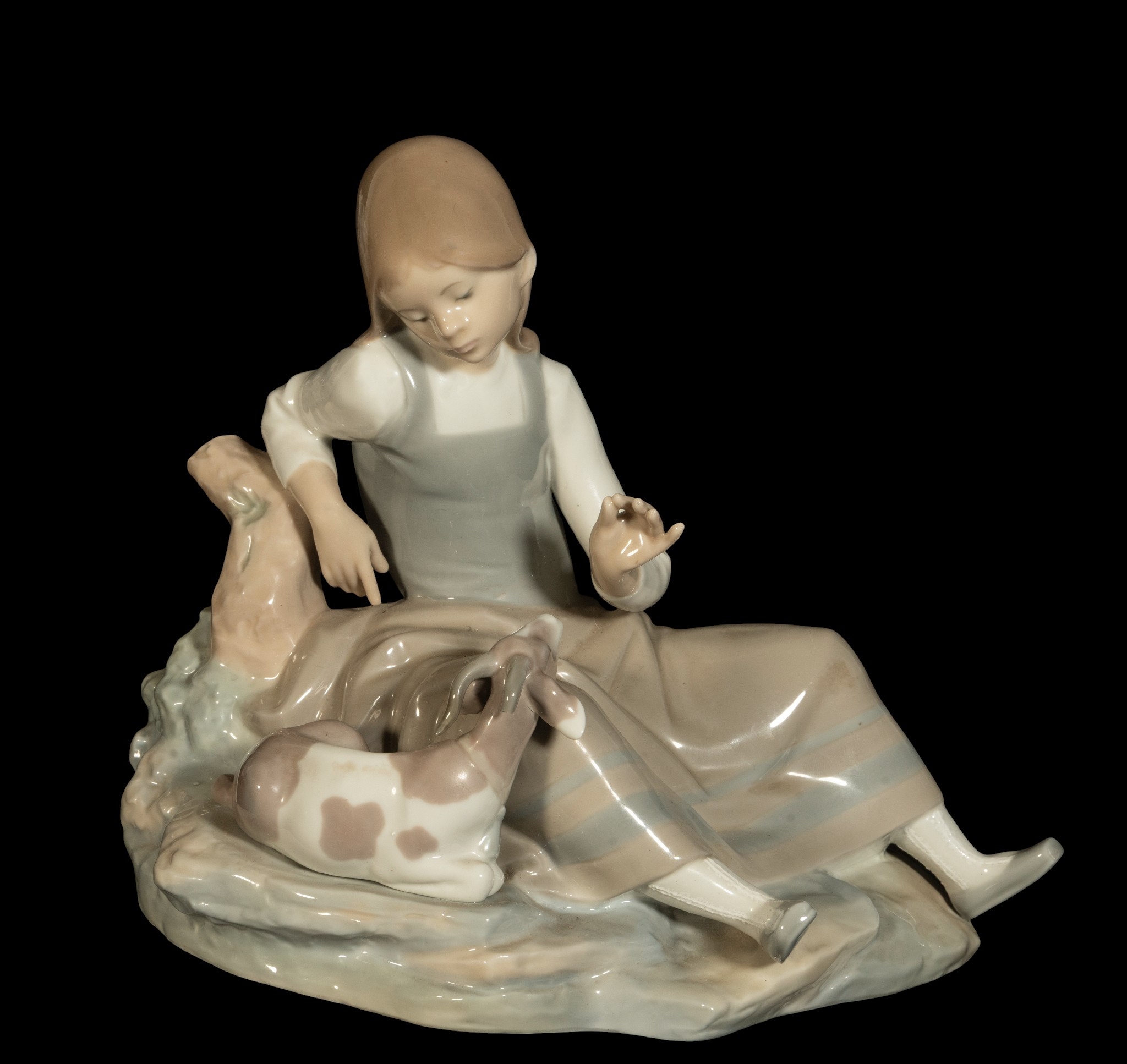 Lladro | Preciosa Pareja de Grandes Figuras de Porcelana Lladró | MutualArt