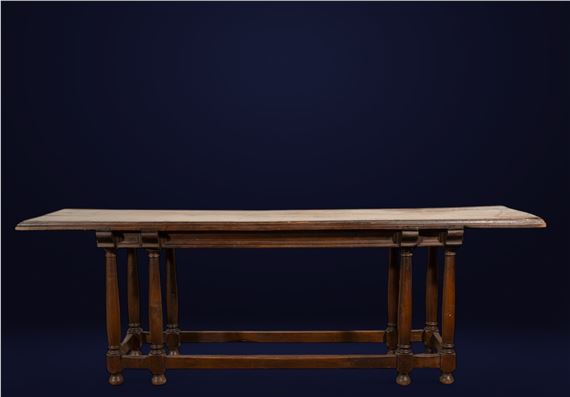 Spanish School, 17th Century | Mesa conventual de ocho patas en madera ...