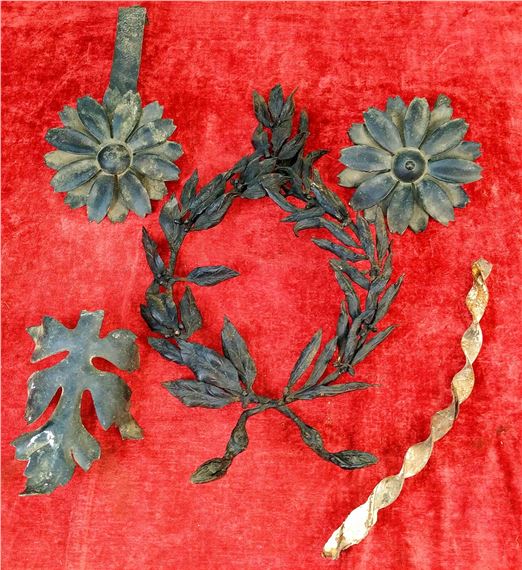 Unknown | SET OF ORNAMENTS IN FORGED IRON | MutualArt