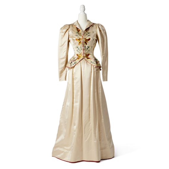 Jean Louis | Kathryn Crosby's Jean Louis Bespoke Gown with Embroidered ...