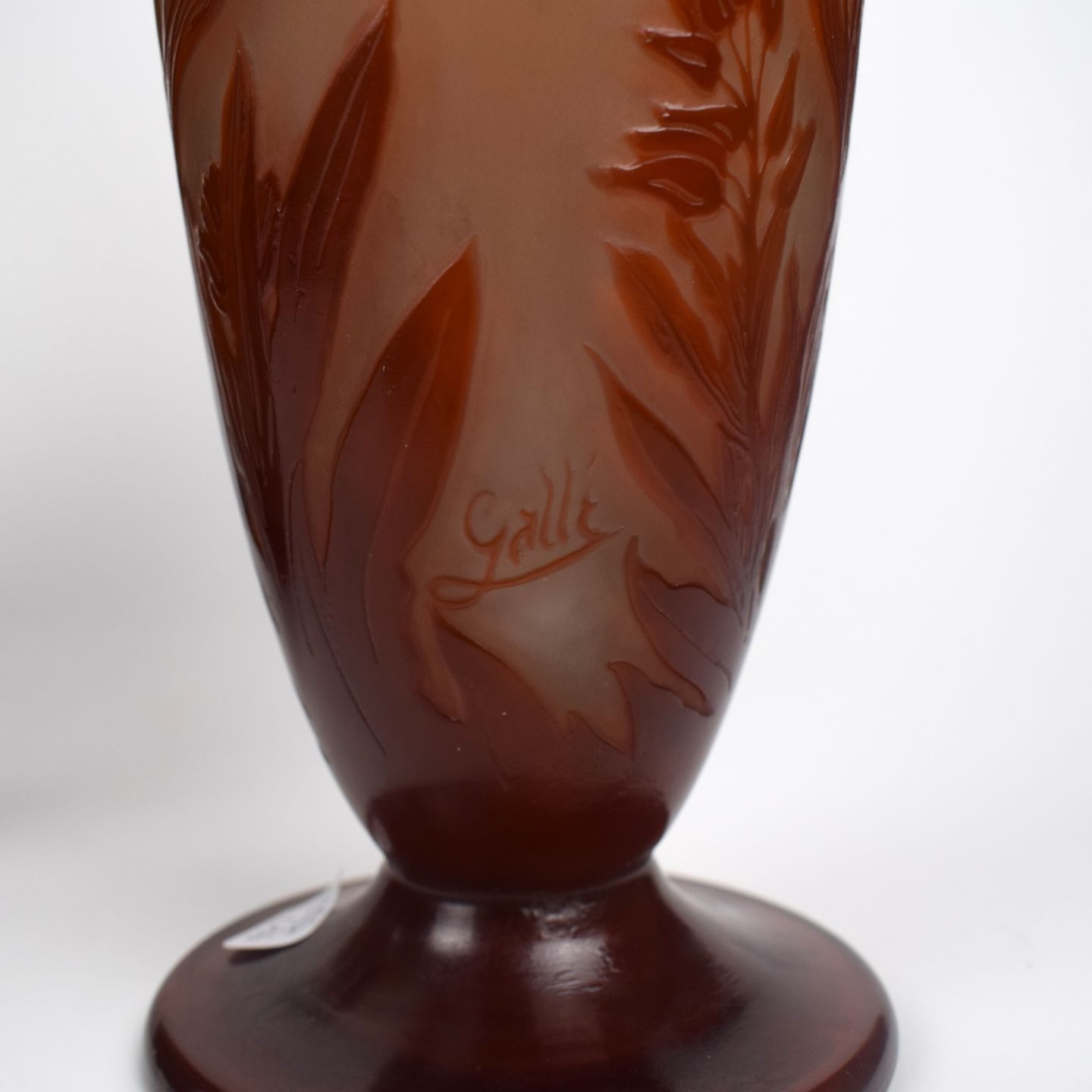 Emile Gallé | Giroflée ravenelle | MutualArt