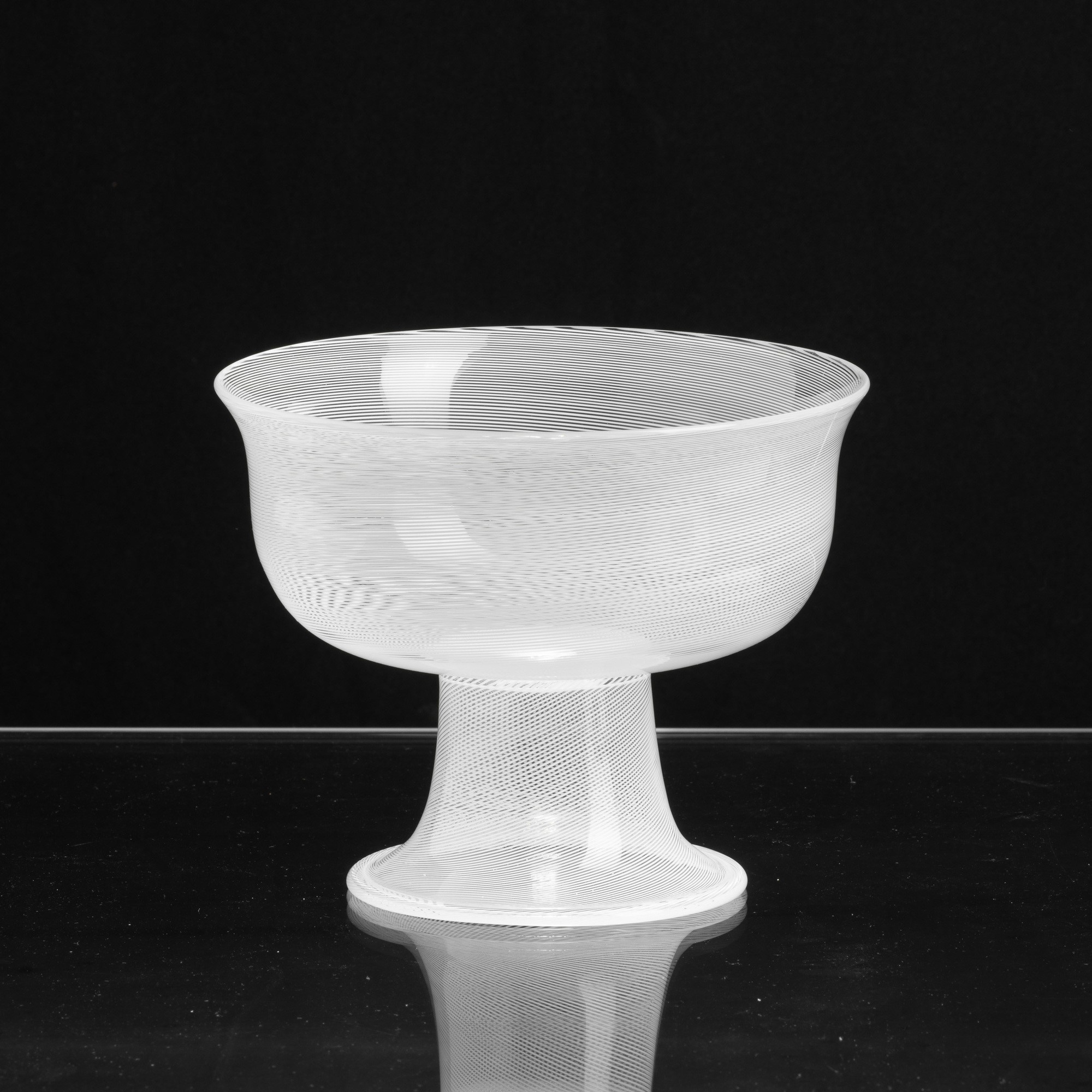 Tapio Wirkkala | Nuziale bowl on a flared foot in blown lattimo mezza ...