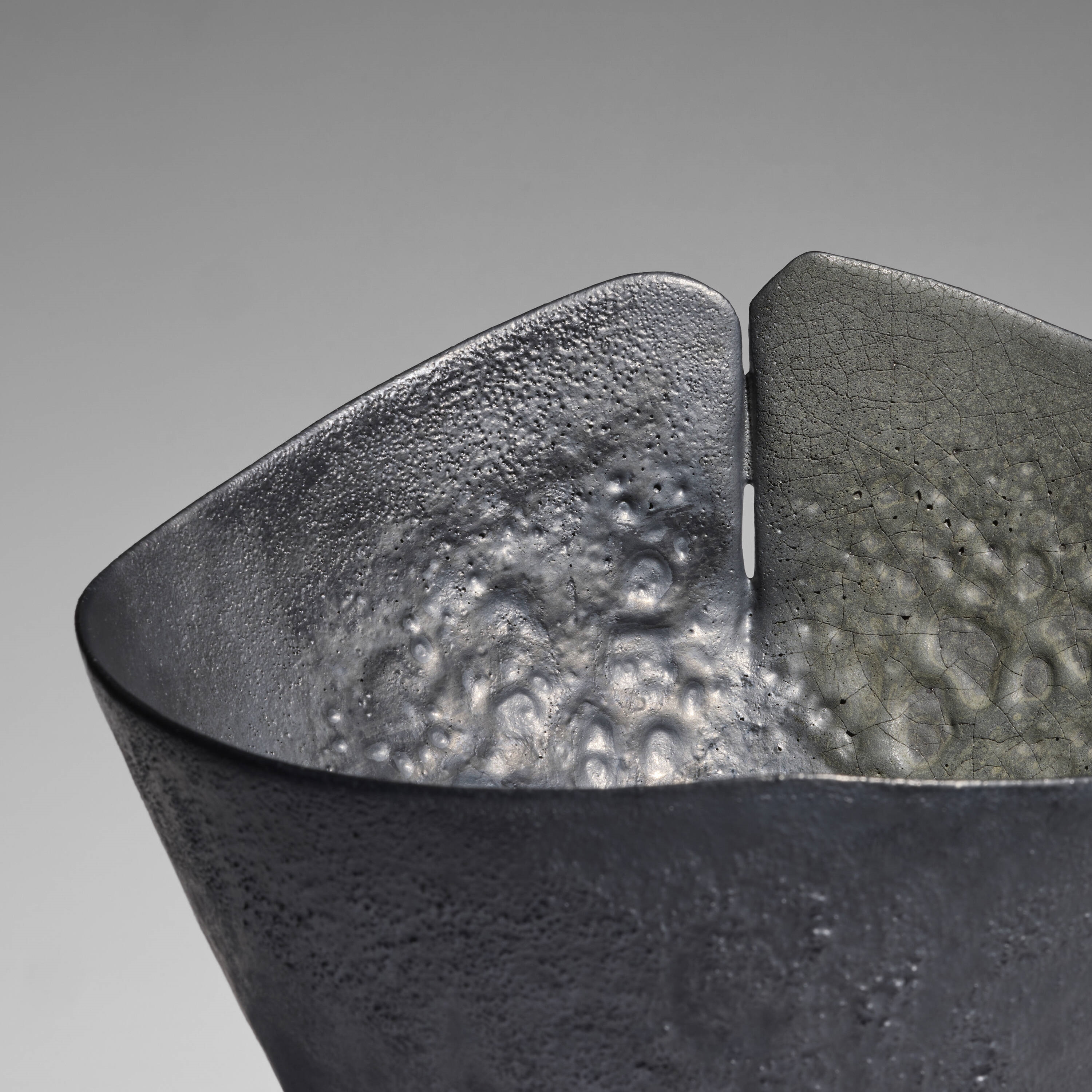 Richard DeVore | Untitled (2000) | MutualArt