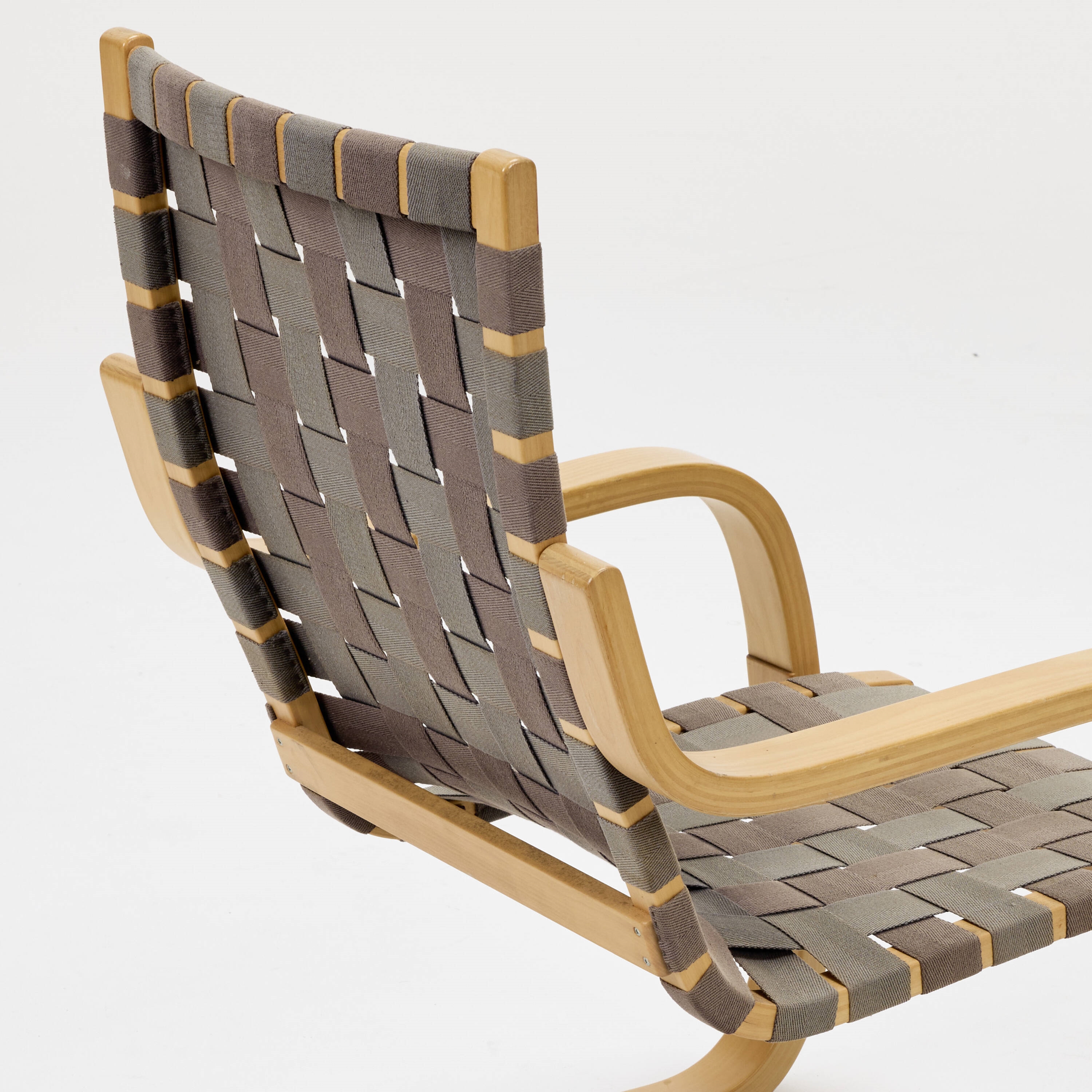 Alvar Aalto | Cantilevered chairs model 406, pair (1938 - 1939) | MutualArt