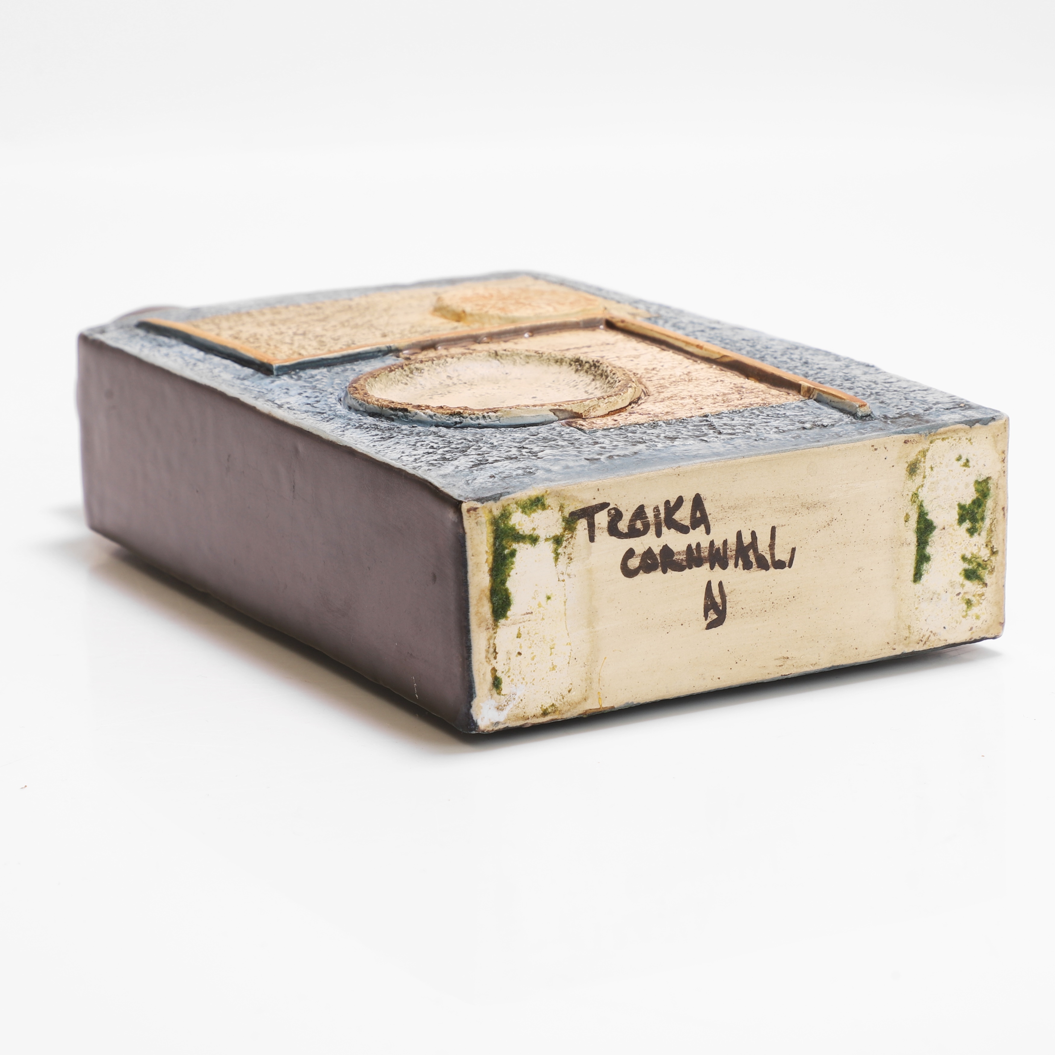 Ann Brandon Jones | A 'Chimney' vase (27) | MutualArt