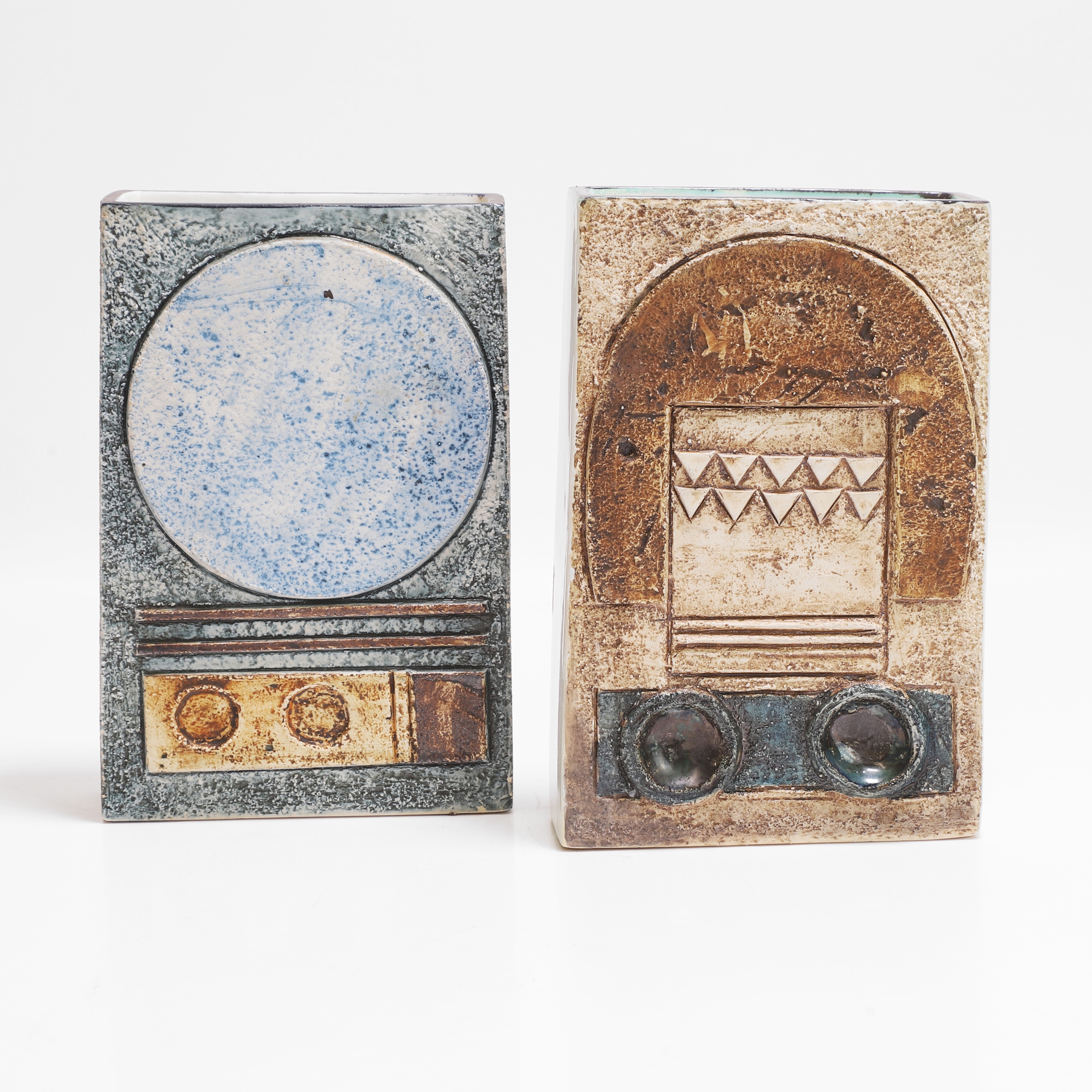Simone Killburn | Two rectangular vases | MutualArt